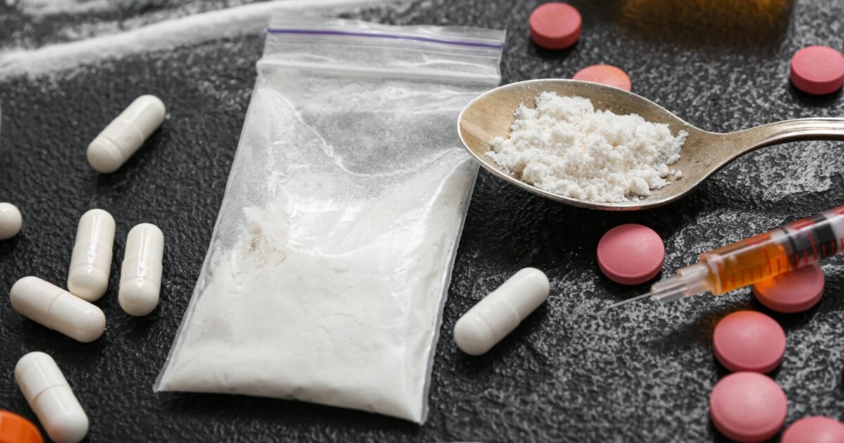 Intoxicatie met een nitazeen | NTVG